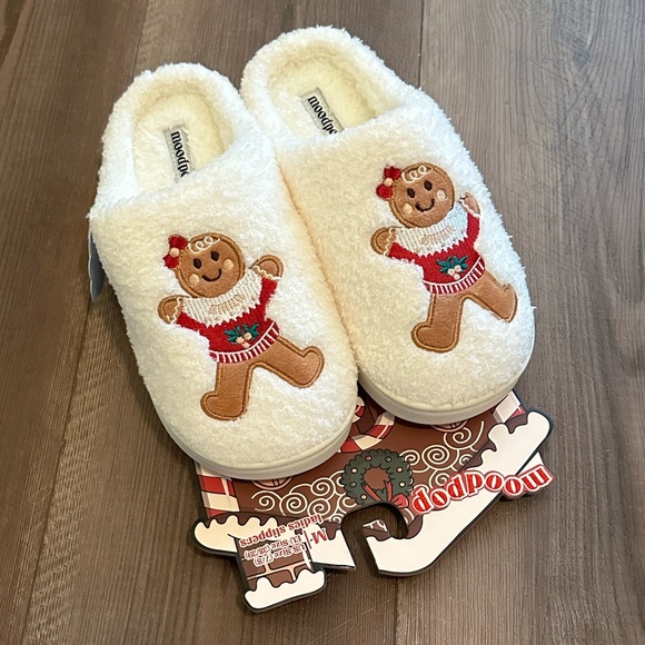 Moodpop | Shoes | Gingerbread Man Ladies Slippers | Poshmark